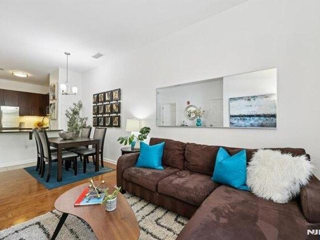 condo with 1 bedroom, Englewood NJ ES104607780