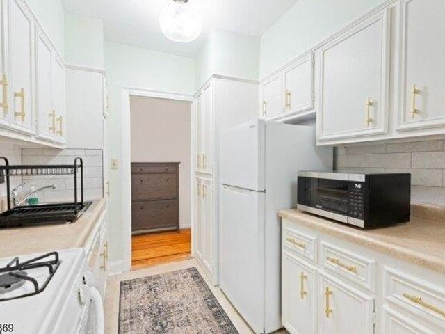 condo with 1 bedroom, Englewood NJ ES105205431