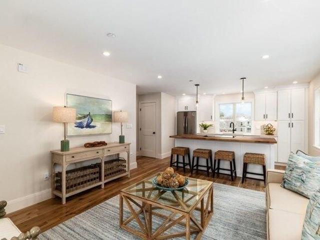 condo with 1 bedroom, Essex MA DS102922437