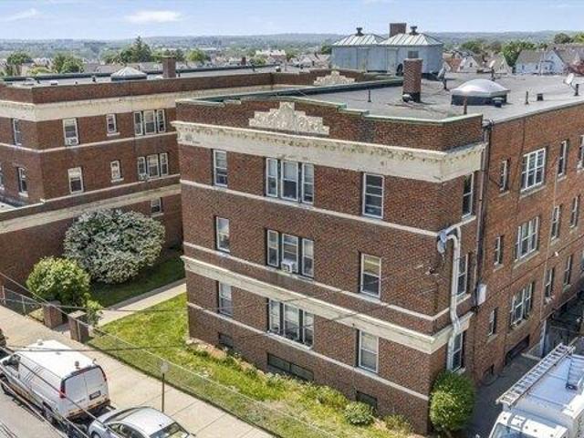 condo with 1 bedroom, Everett MA ES103035354