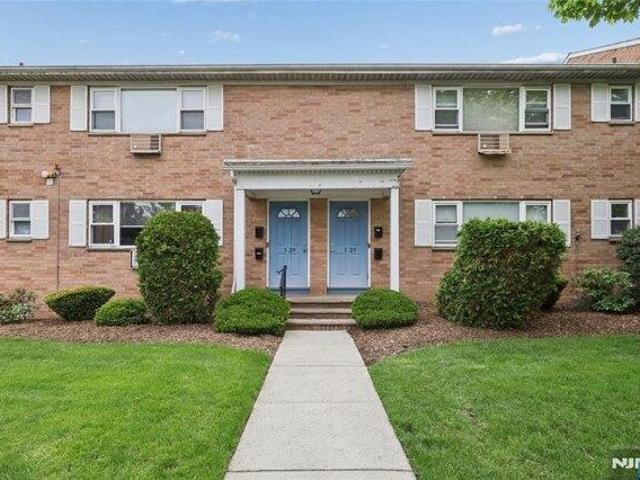 condo with 1 bedroom, Fair Lawn NJ DS101857416