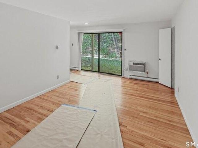 condo with 1 bedroom, Farmington CT ES103097864