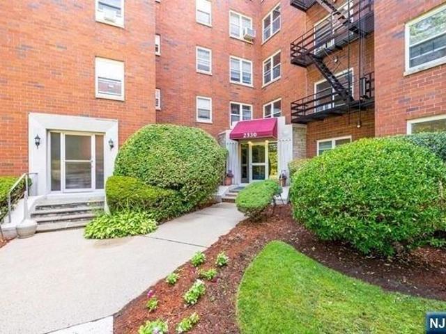 condo with 1 bedroom, Fort Lee NJ DLS101628291