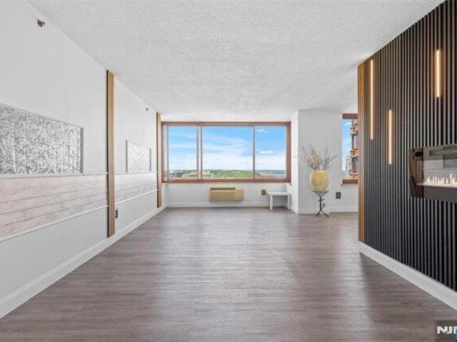 condo with 1 bedroom, Fort Lee NJ DS104264858