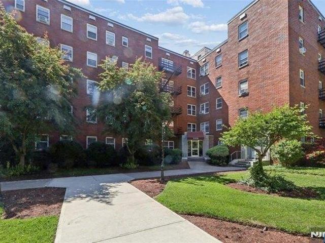condo with 1 bedroom, Fort Lee NJ DS104238209