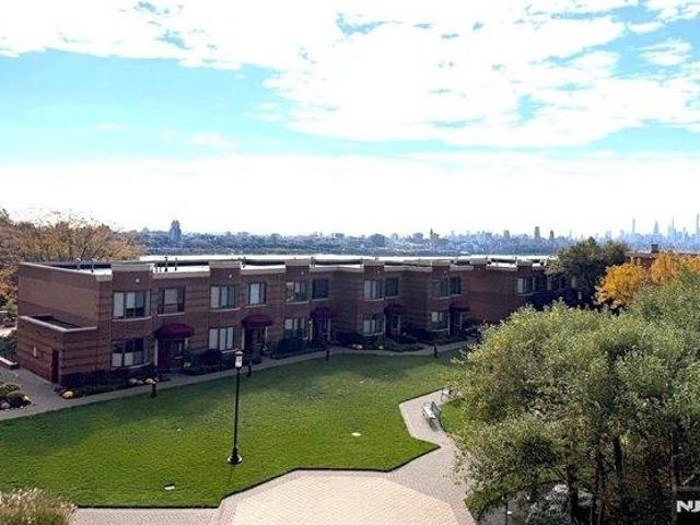 condo with 1 bedroom, Fort Lee NJ ES103070817