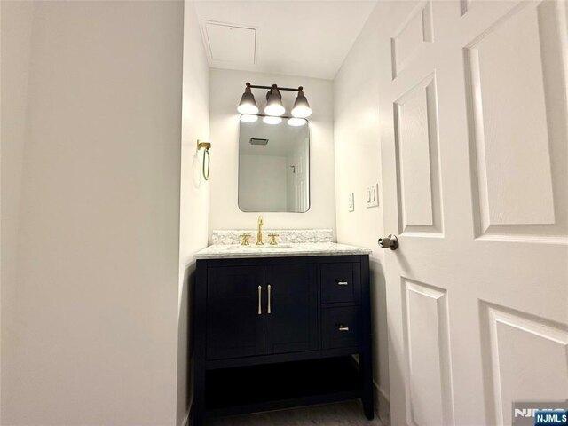 condo with 1 bedroom, Fort Lee NJ ES105157398