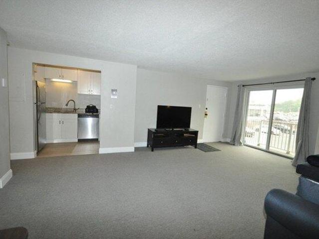 condo with 1 bedroom, Framingham MA ES105192857