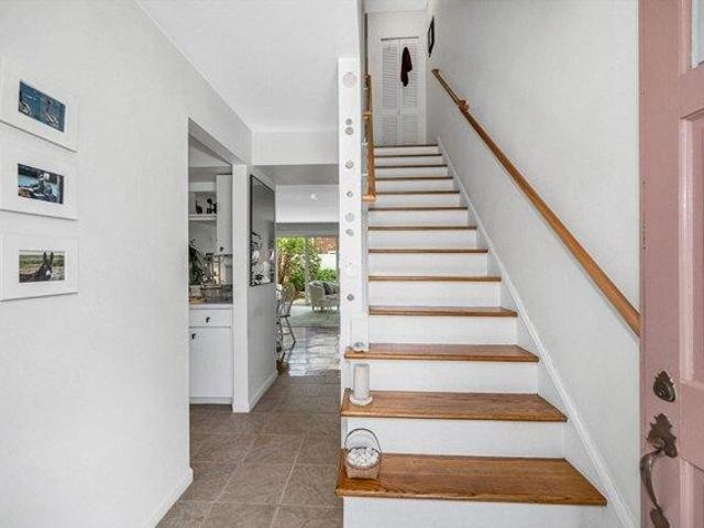 condo with 1 bedroom, Framingham MA ES103773858