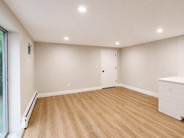 condo with 1 bedroom, Franklin MA ES104758368