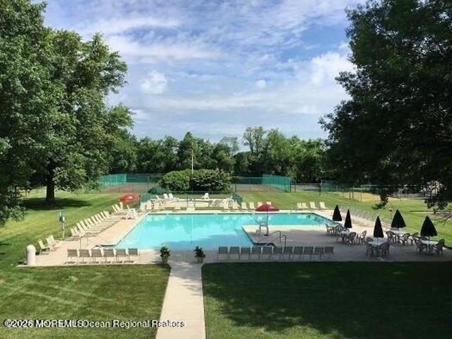condo with 1 bedroom, Freehold NJ DS102285235