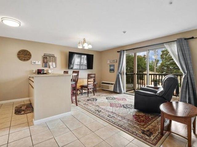 condo with 1 bedroom, Gilford NH DS104116822