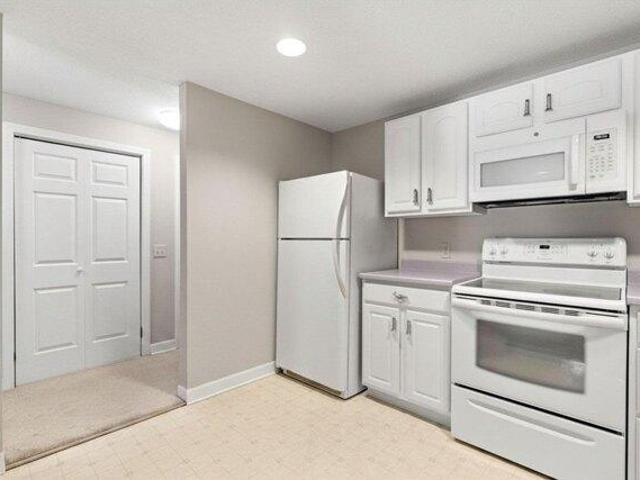 condo with 1 bedroom, Gloucester MA DLS103016357