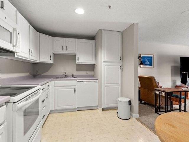 condo with 1 bedroom, Gloucester MA ES103437143