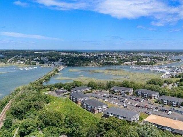 condo with 1 bedroom, Gloucester MA ES103885026