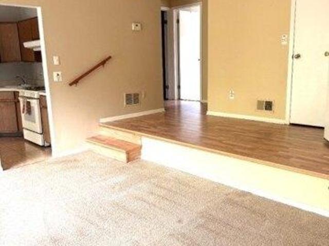 condo with 1 bedroom, Glen Gardner NJ ES103627589