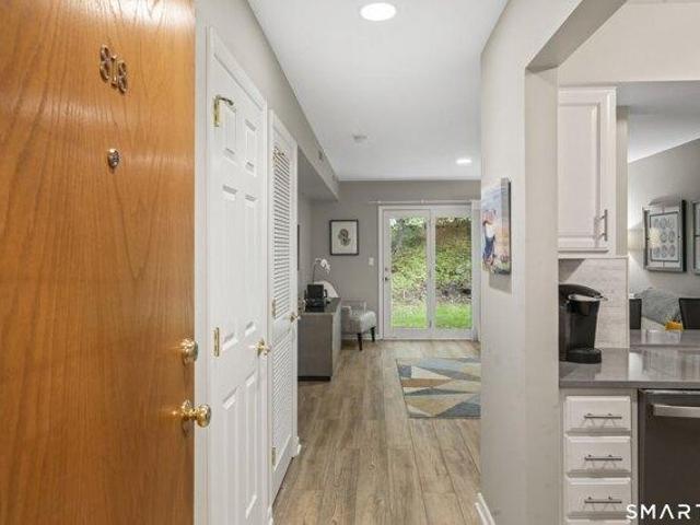 condo with 1 bedroom, Greenwich CT DLS102777835