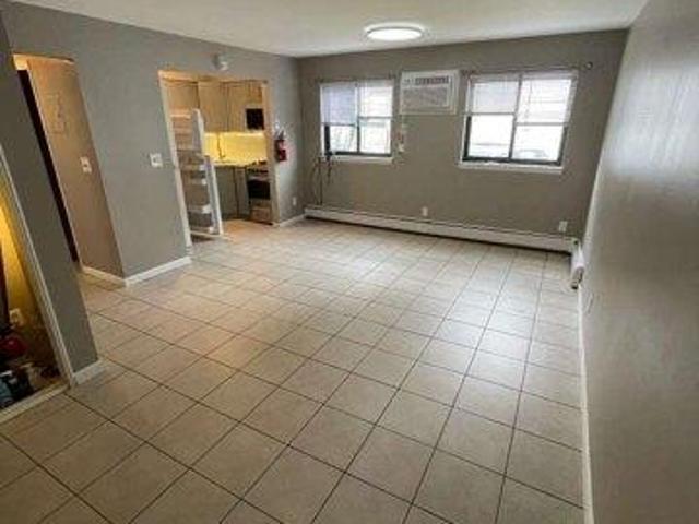 condo with 1 bedroom, Guttenberg NJ DLS101658432
