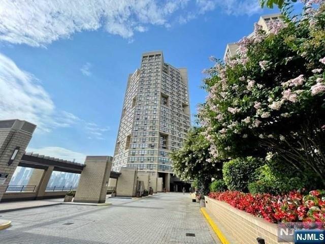 condo with 1 bedroom, Guttenberg NJ DS102724600