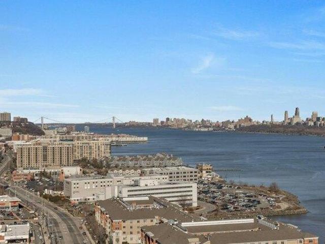 condo with 1 bedroom, Guttenberg NJ DS102777663