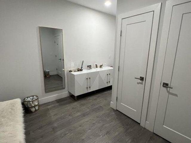condo with 1 bedroom, Guttenberg NJ ES104190488