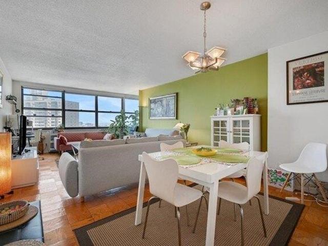condo with 1 bedroom, Guttenberg NJ ES104444396
