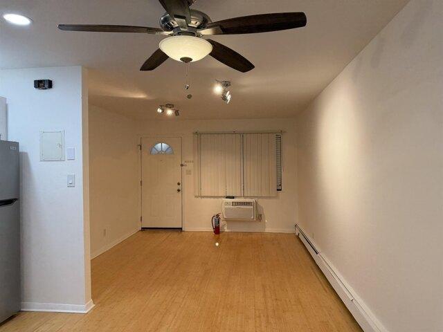 condo with 1 bedroom, Guttenberg NJ ES104477543