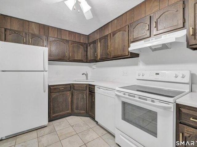 condo with 1 bedroom, Hamden CT ES103437489