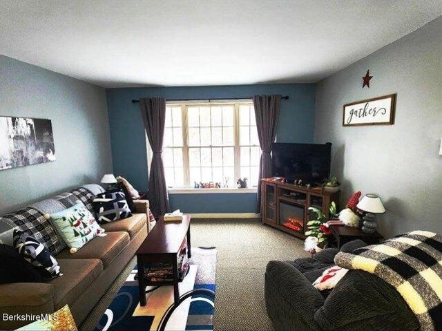 condo with 1 bedroom, Hancock MA ES104571618