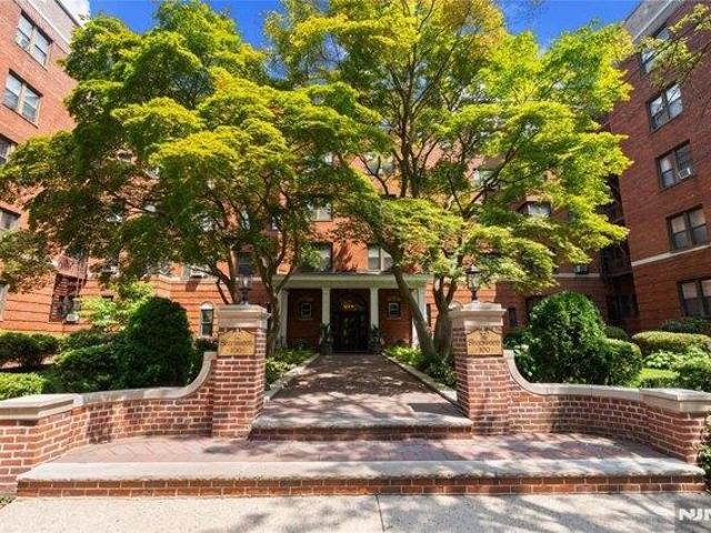 condo with 1 bedroom, Hackensack NJ ES104405637
