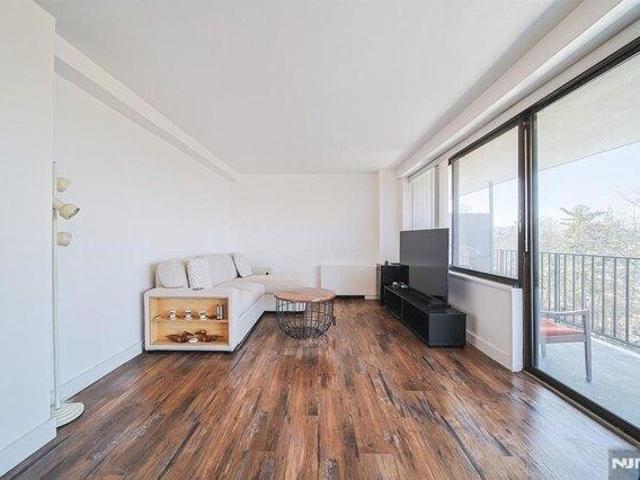 condo with 1 bedroom, Hackensack NJ ES104608843