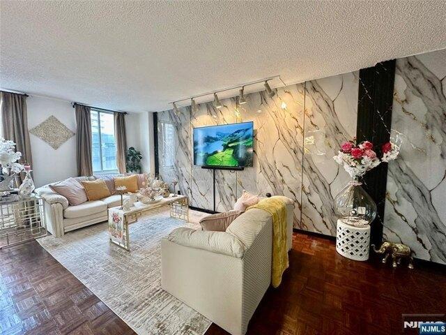 condo with 1 bedroom, Hackensack NJ ES104832267