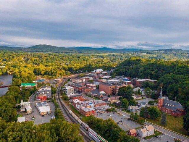 condo with 1 bedroom, Hartford VT DS103159285