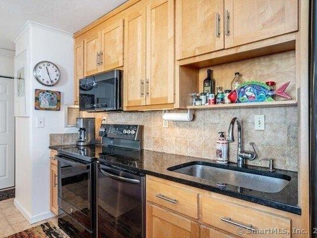 condo with 1 bedroom, Hartford CT DS89877035