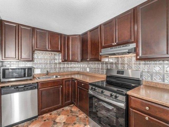 condo with 1 bedroom, Haverhill MA DS102370373