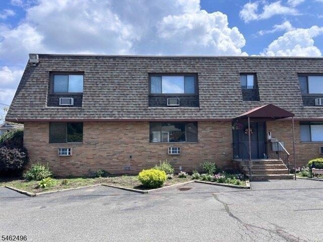 condo with 1 bedroom, Hawthorne NJ ES105628925