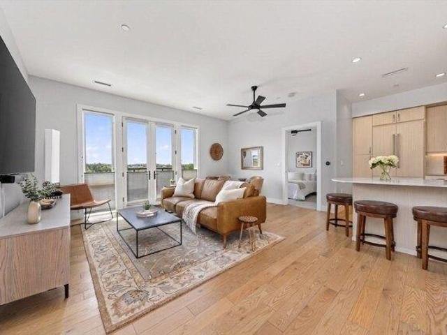 condo with 1 bedroom, Hingham MA DS104150730