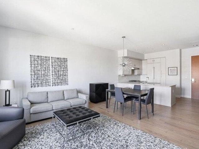 condo with 1 bedroom, Hingham MA DS102635686