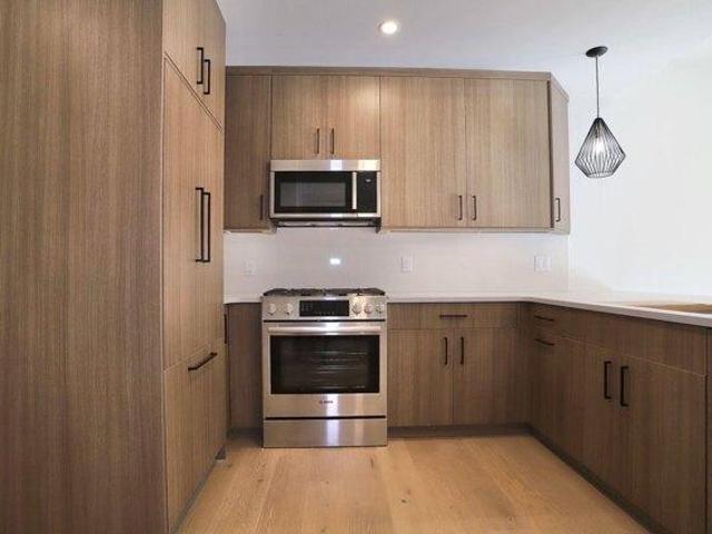condo with 1 bedroom, Hoboken NJ DLS102279117