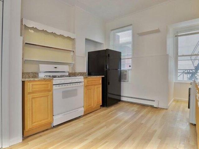 condo with 1 bedroom, Hoboken NJ DLS102727254