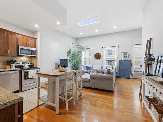 condo with 1 bedroom, Hoboken NJ DS102726631