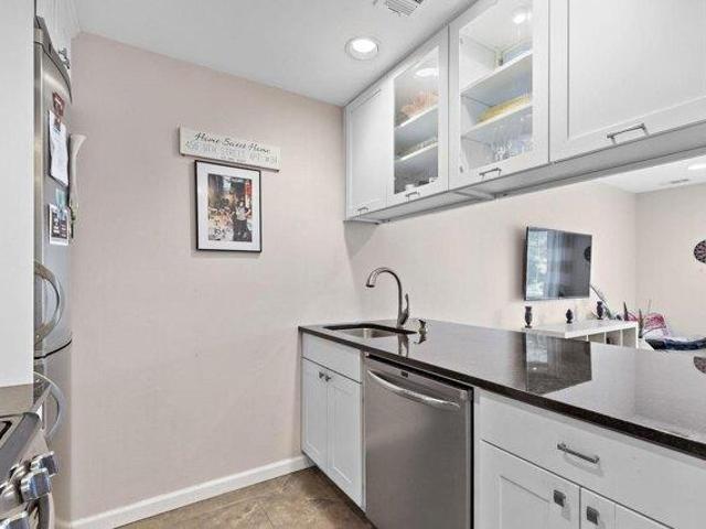 condo with 1 bedroom, Hoboken NJ DS102778019