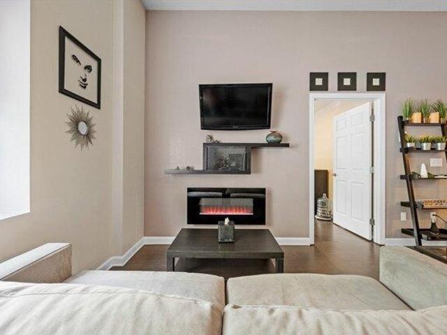 condo with 1 bedroom, Holden MA ES103158790