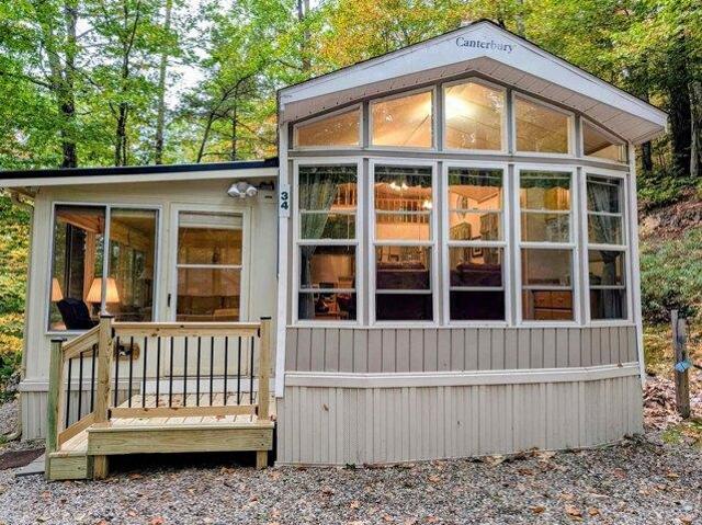 condo with 1 bedroom, Holderness NH DLS102583251