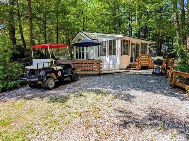 condo with 1 bedroom, Holderness NH ES104513346