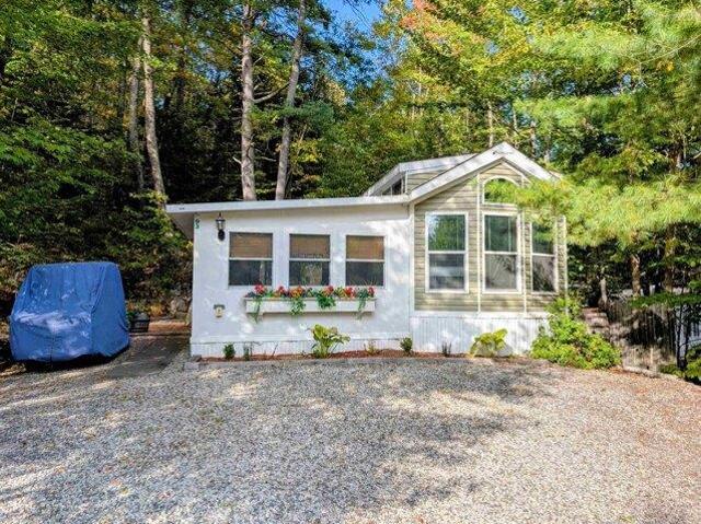 condo with 1 bedroom, Holderness NH ES104808841