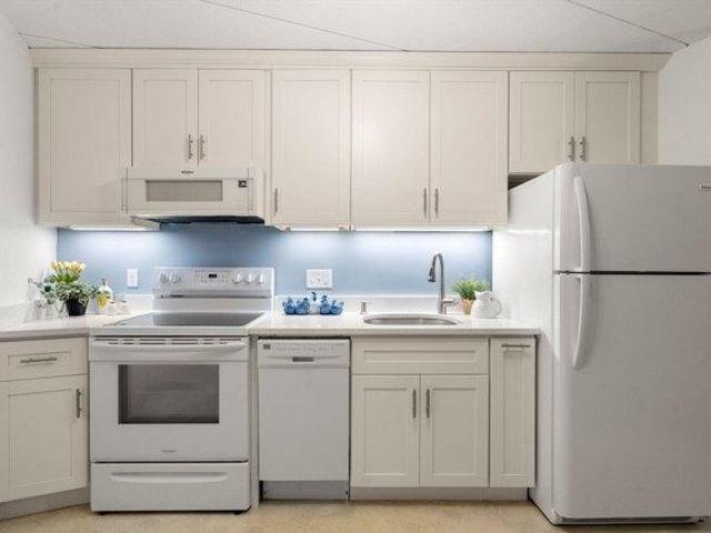 condo with 1 bedroom, Holliston MA DS102447547