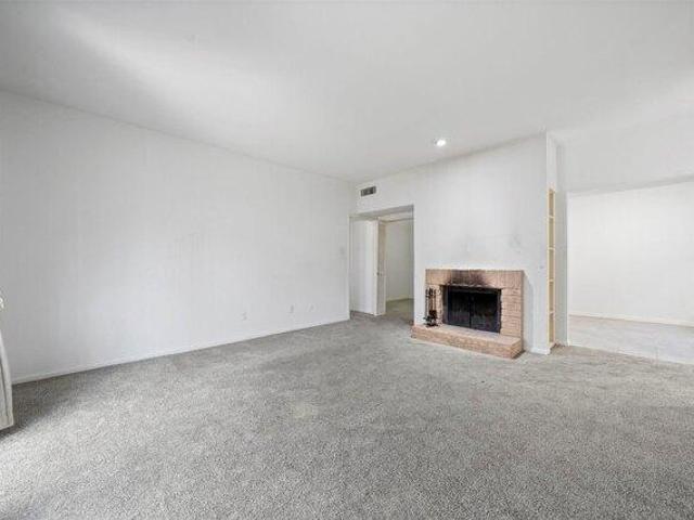 condo with 1 bedroom, Houston TX DLS89117081