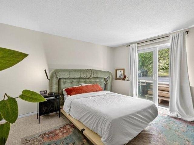 condo with 1 bedroom, Hudson MA DLS102799410