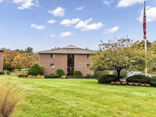 condo with 1 bedroom, Hudson NH DS102060537